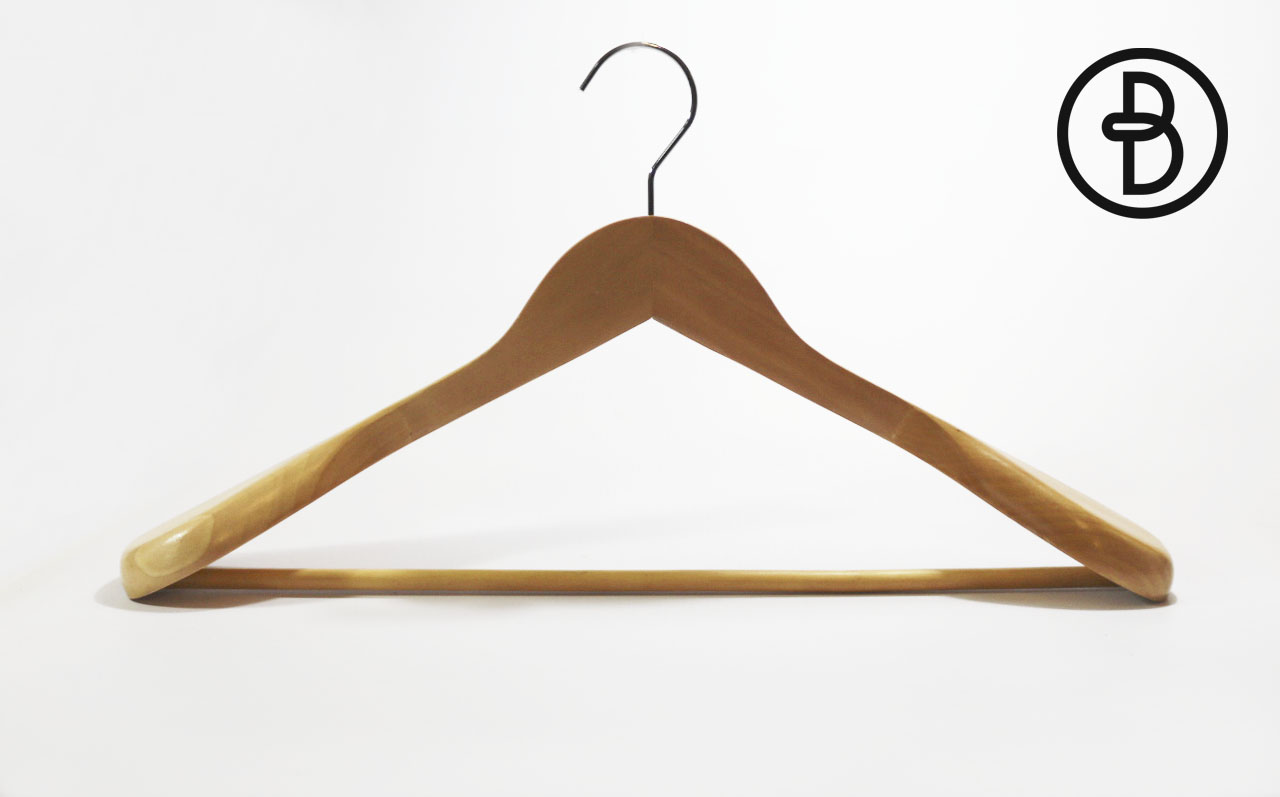 Perchas | Madera - BolsaShow